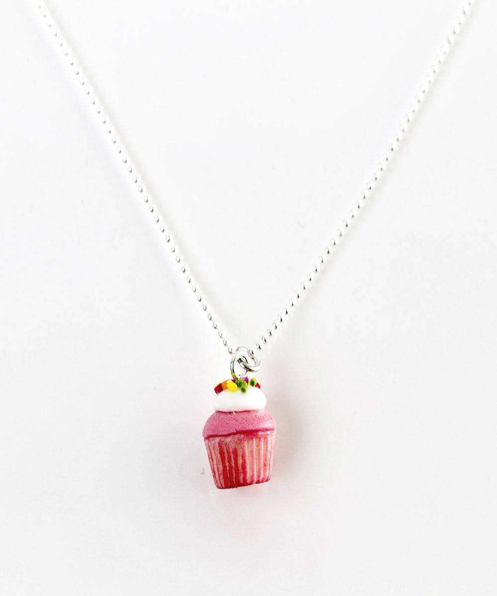 Strawberries And Cream Cupcake Necklace on Luulla
